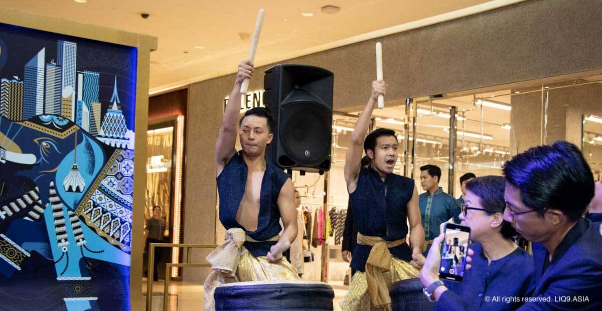 Blog - Bangkok Bluemosphere ฉลองมิตรภาพ 94 ปี ของ Johnnie Walker และคน ...